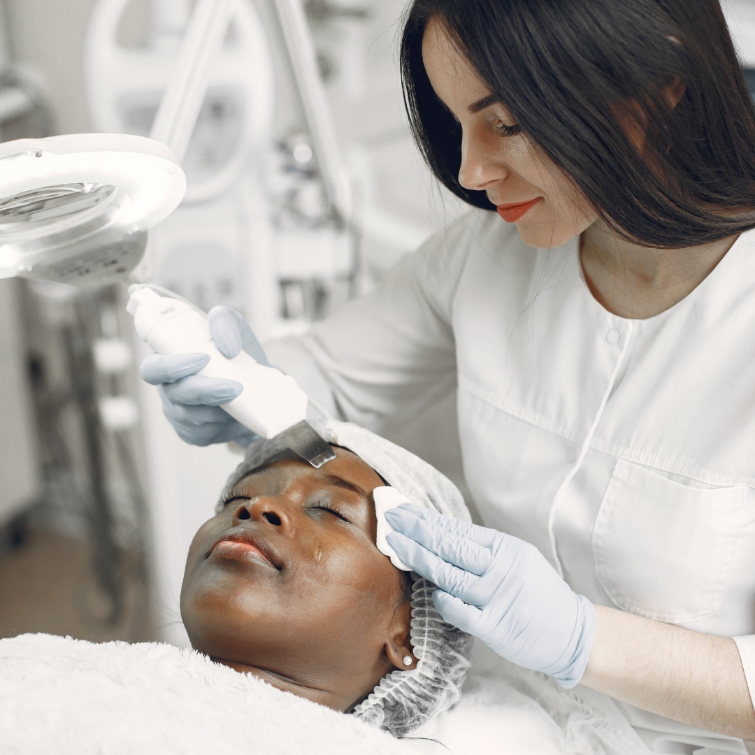 What To Look For In An Esthetician Program | Estelle.edu